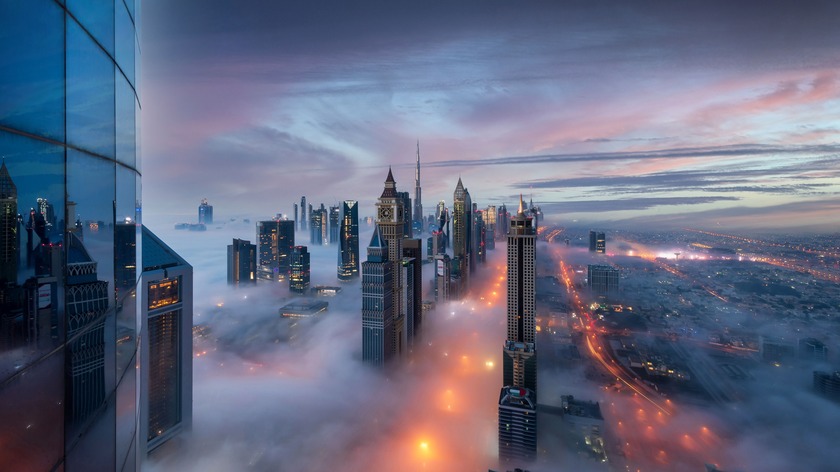 Thick Fog Hits Dubai and Abu Dhabi, Red Alert in Effect - ArabWheels